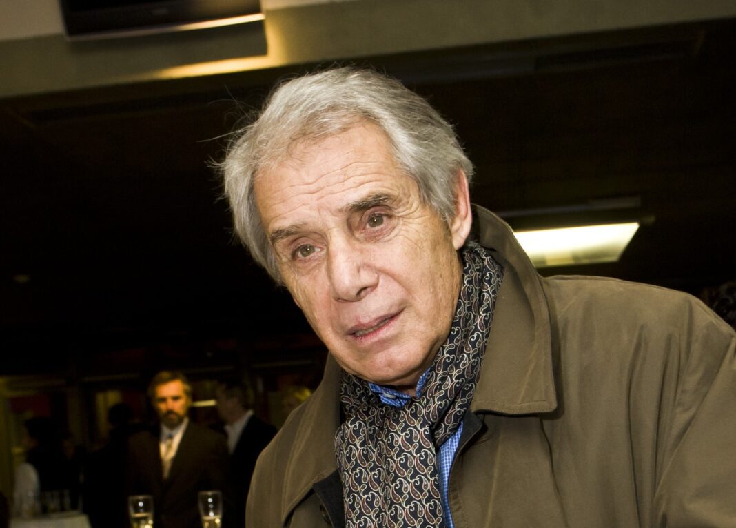 Rodák z Francie Josef Laufer je již 4 roky v kómatu. Netuší ani, že mu ...