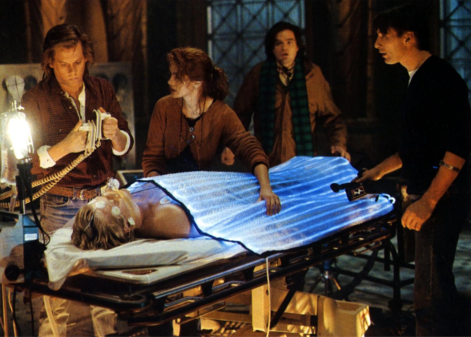 Nejlepší filmy o umírání, které musíte vidět: Duch a Život po životě ...