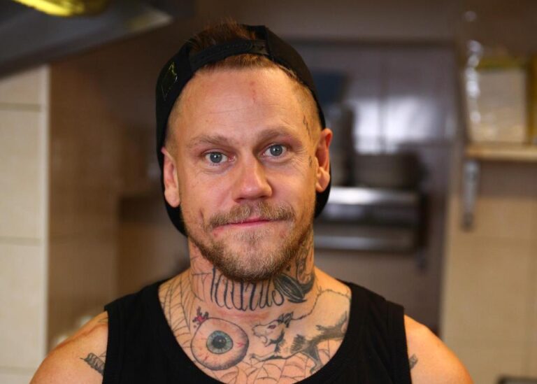 Do Prostřeno! míří účastník reality show o přežití a ex Agáty Hanychové