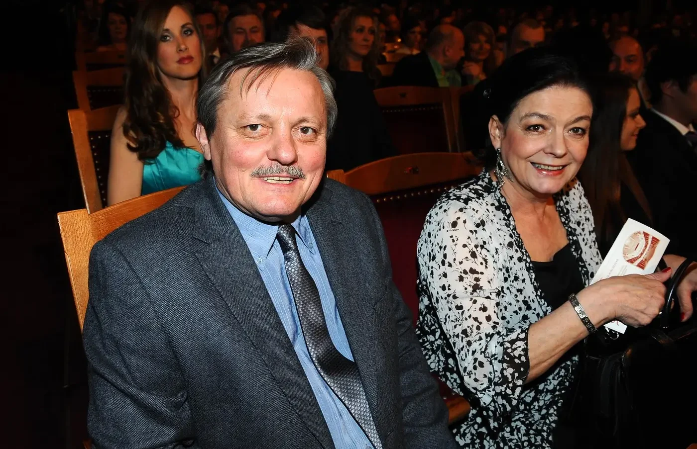 Podívejte, jak krásnou ženu miluje herec Svatopluk Skopal. Lásku si oba ...